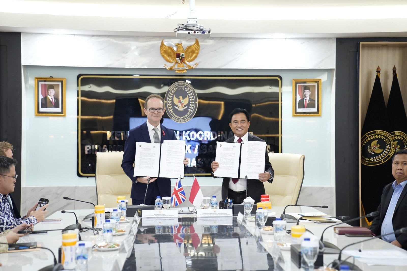 Indonesia and UK Officially Sign Agreement on Transfer of Two British ...